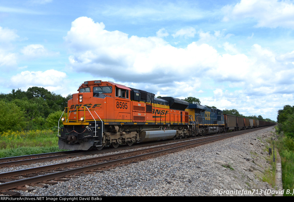 BNSF 8595